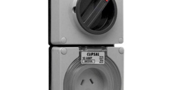 Switched Socket Surface 3 PIN (Round Earth Pin) Light 10A Less Enclosure