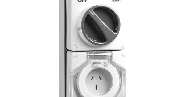 56C315-RW SOCKET SWT SURF IP66 3PIN 15A ( 1)