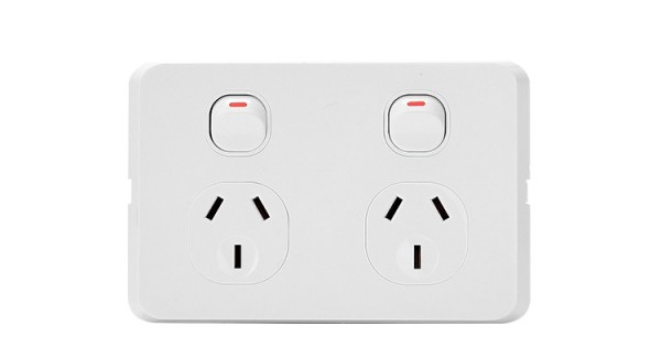 Bevelled Edge 15A Double GPO WHITE